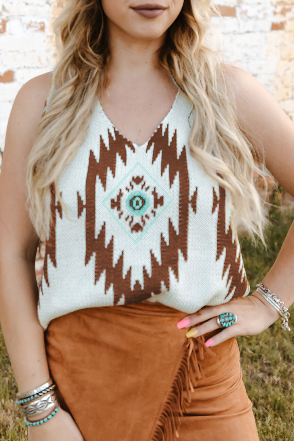 US$ 7.36 Drop-shipping White V Neck Aztec Pattern Sweater Vest for Women