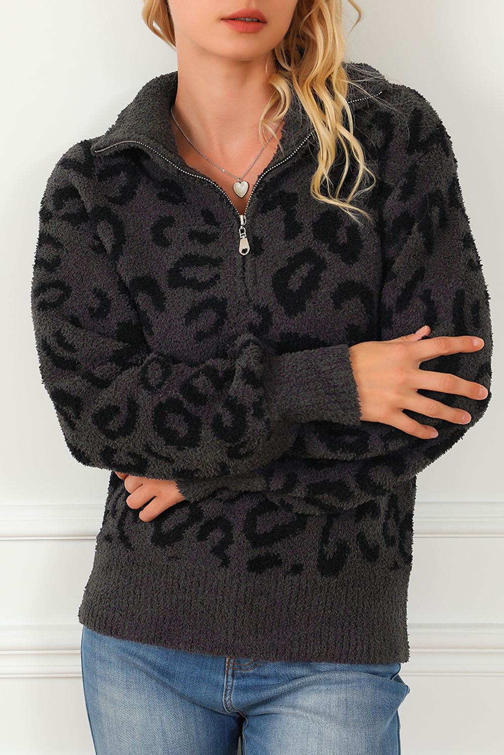 US$ 13 Drop-shipping Leopard Animal Print Zipped Collared Sweater for Women