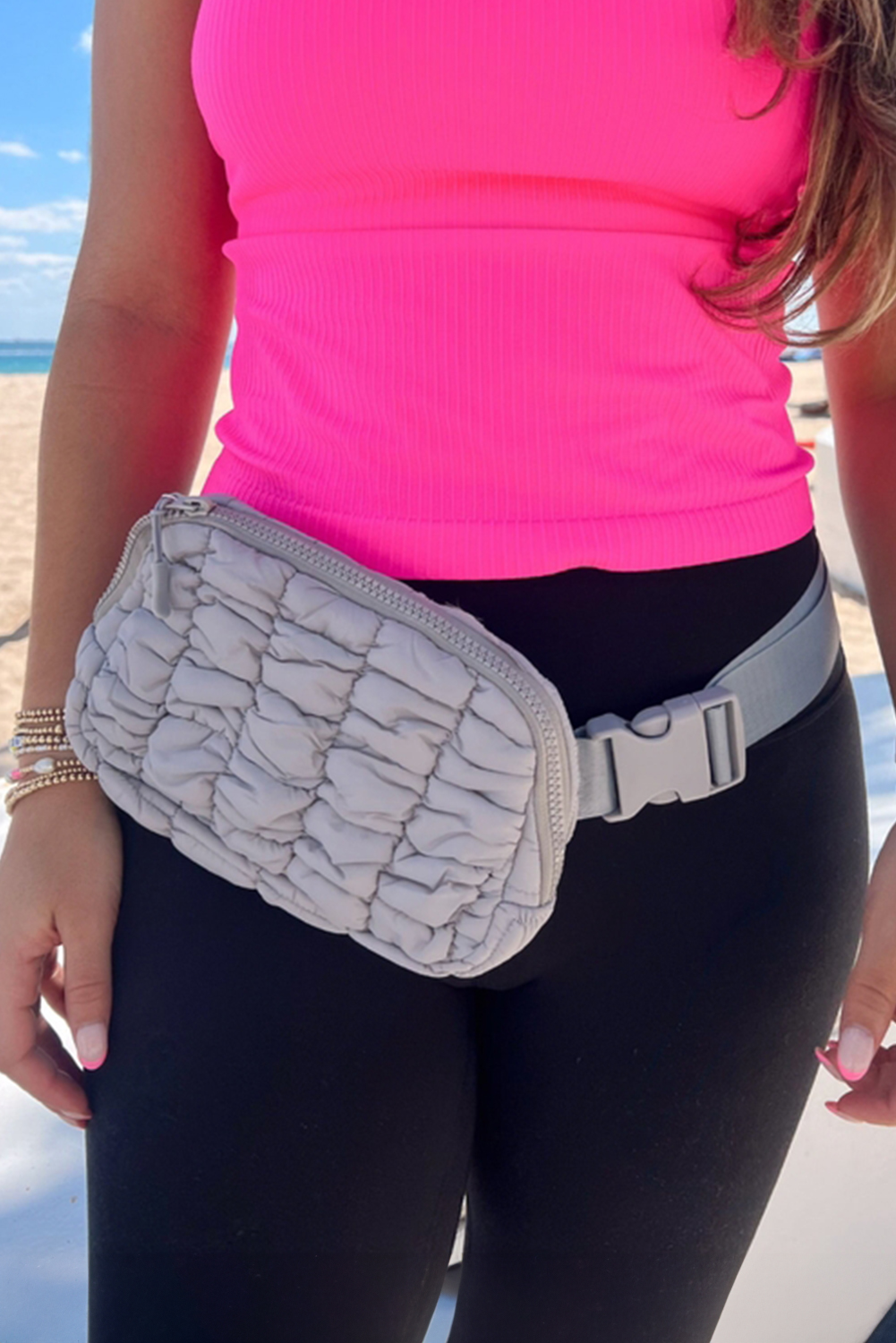 US$ 8.5 Drop-shipping Gray Quilted Puffer Belt Bag Fanny Pack for Women