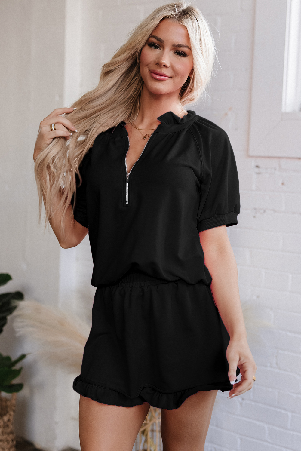 US$ 15.07 Drop-shipping Black Half Zip Puff Sleeve Top and Ruffled ...